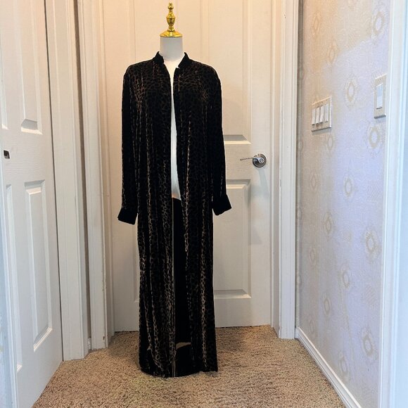 Shiba | Jackets & Coats | Velvet Animal Print Duster In Womens Size 2 ...